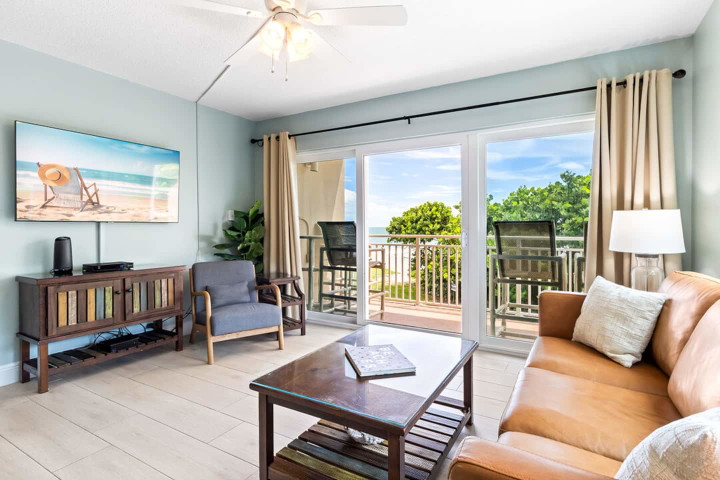 Fun Family & Pet Friendly Condo With Pool! - Satellite Beach, FL