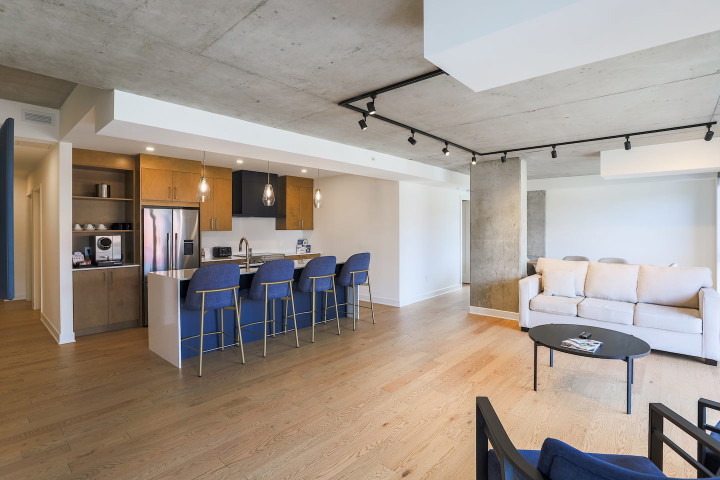 Suite #302  Penthouse | 3 Chambres | Balcon - Magog