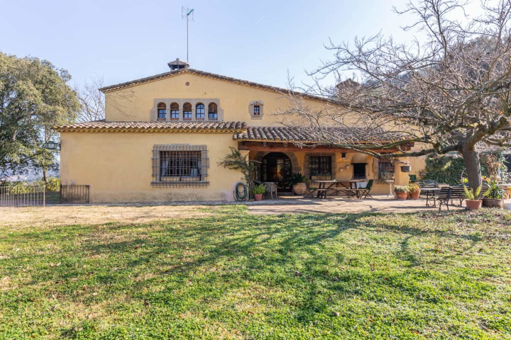 La Camota: Belle Maison Rustique - El Masnou