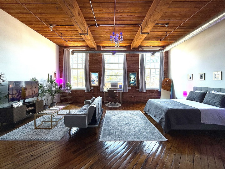 Centre-ville : Loft Industriel Néo-déco - Détroit, MI