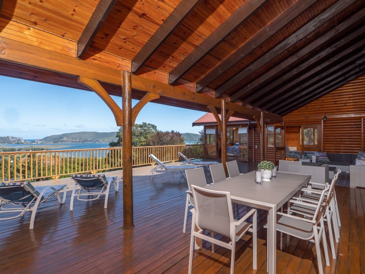 Large Holiday Home Overlooking The Knysna Lagoon - Knysna