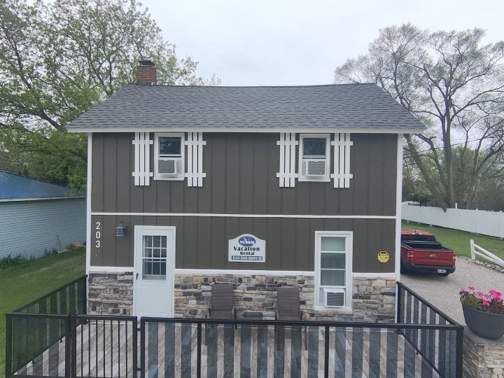 Vushaj Vacations Rental - Oscoda, MI