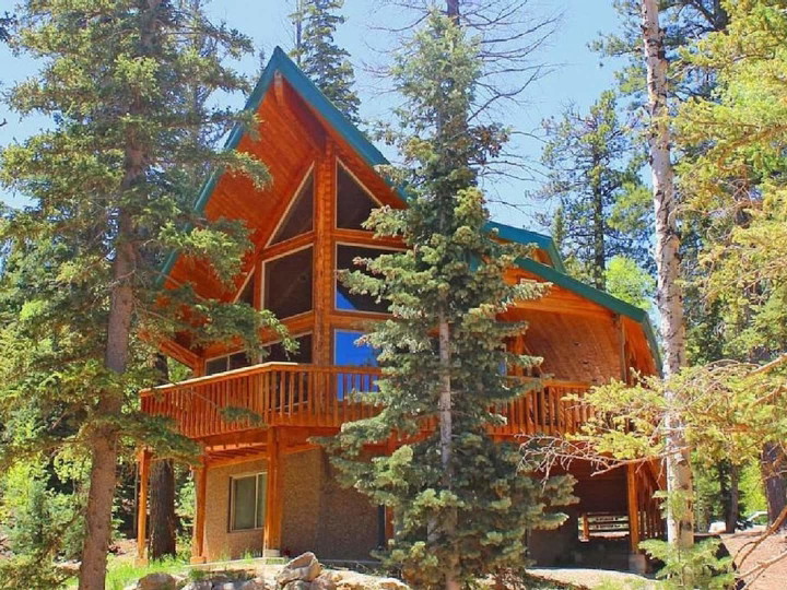 Luxury 3 Story Log Home - Close To Zion & Bryce - Utah