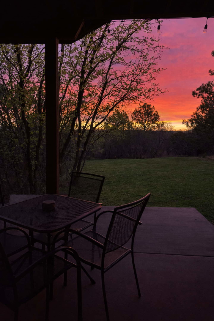 Private Trailhead Suite W/ Patio, Views & Wildlife - Colorado Springs, CO