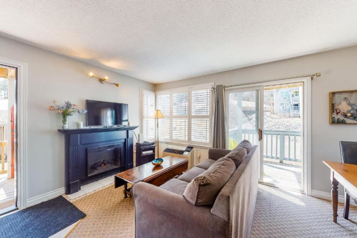 Steps To The Hill 1 Bedroom|cravetv|pool|hot Tub - Thornbury