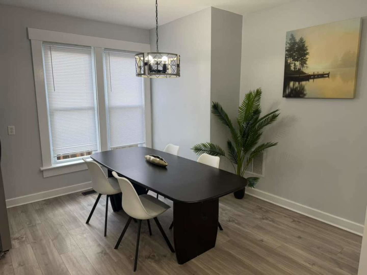 Comfy & Spacious Home : Near Wsu/ud/wpafb - Dayton, OH