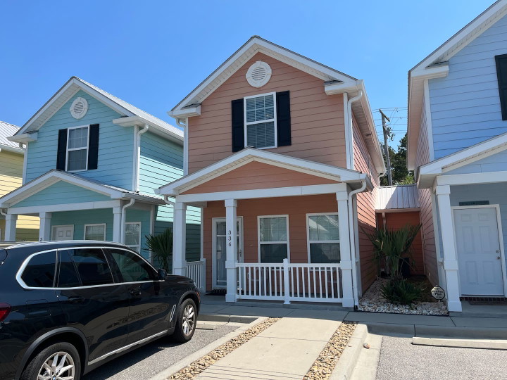 Contemporary 2-br Cottage, 2 Blocks To Beach - South Carolina