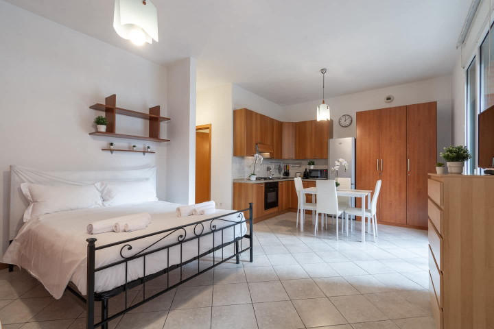 Studio With Balcony | 4starbologna - Bolonya