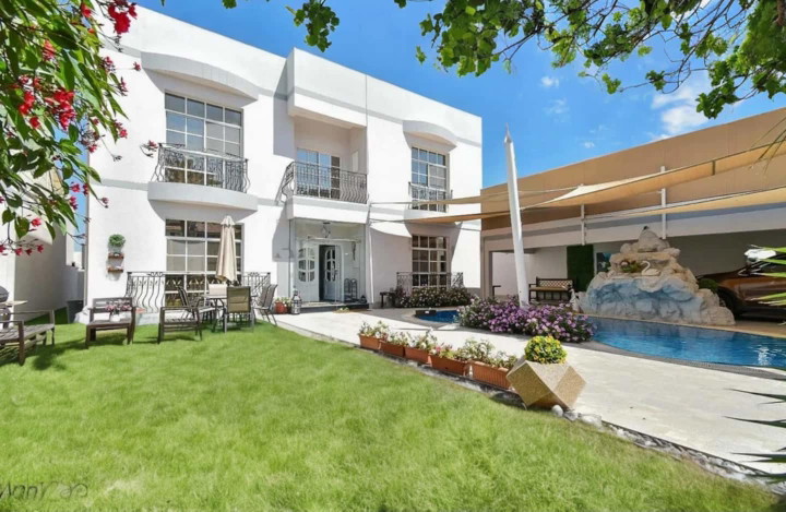 4 Bedroom With Relaxing Garden And Luxury Interior - バーレーン