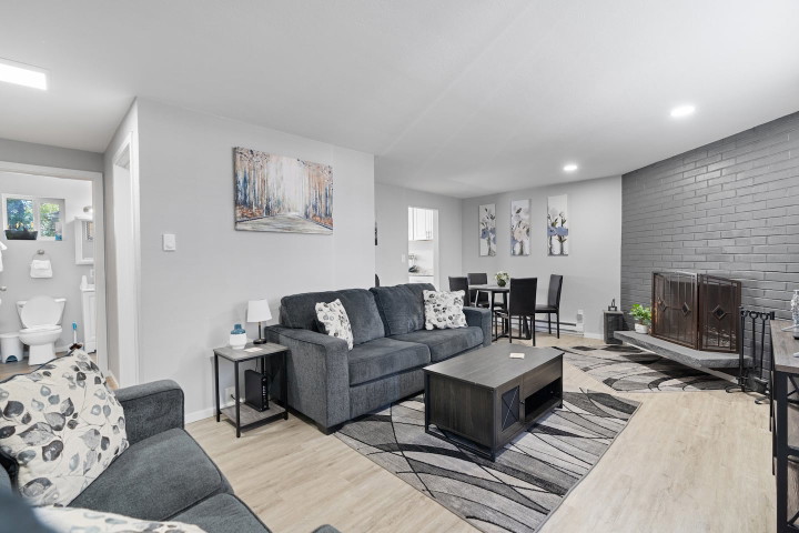 Lovely 2 Bedroom Remodel With Ac And Tv's In Rooms - Olympia, WA