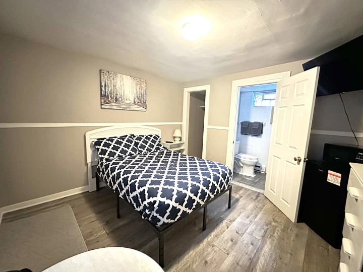 Quiet Studio, Room #1 -Close To Rochester - 安大略