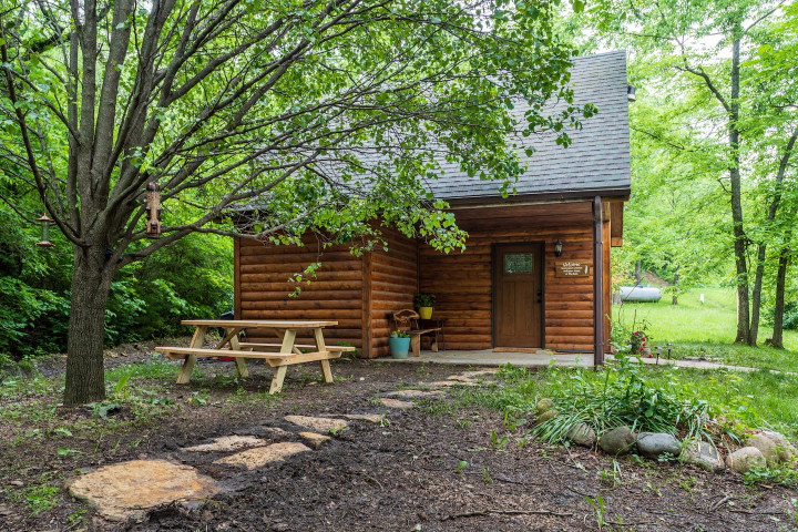 Cozy Cabin Retreat - Kansas (State)