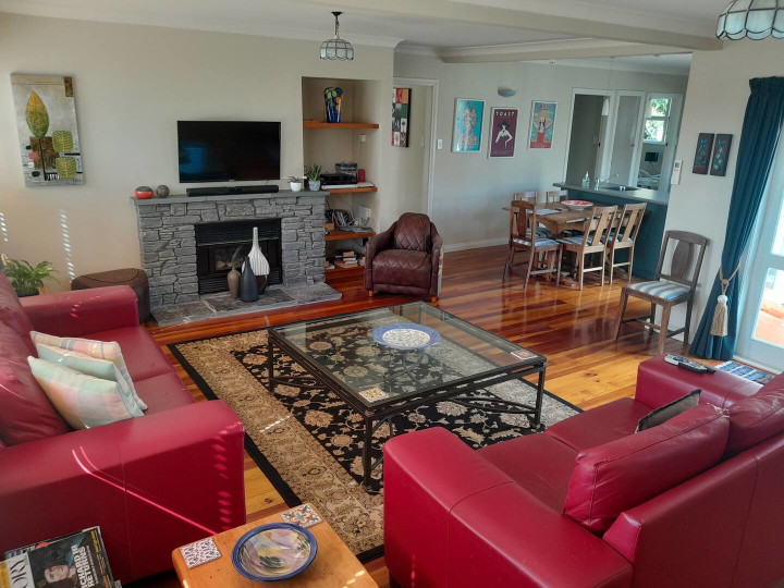 Newyorknewyork: Fixed Fiber/sky & Smarttv/linen. - Martinborough