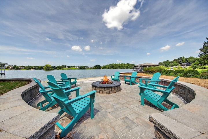 New Luxury 5br Lakefront Retreat At Lake Anna! - Lake Anna, VA
