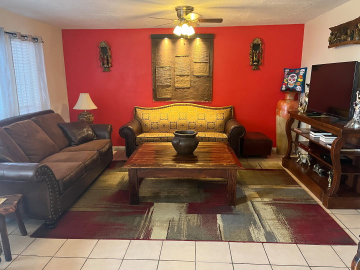 The Rustic Home I - Laredo, TX
