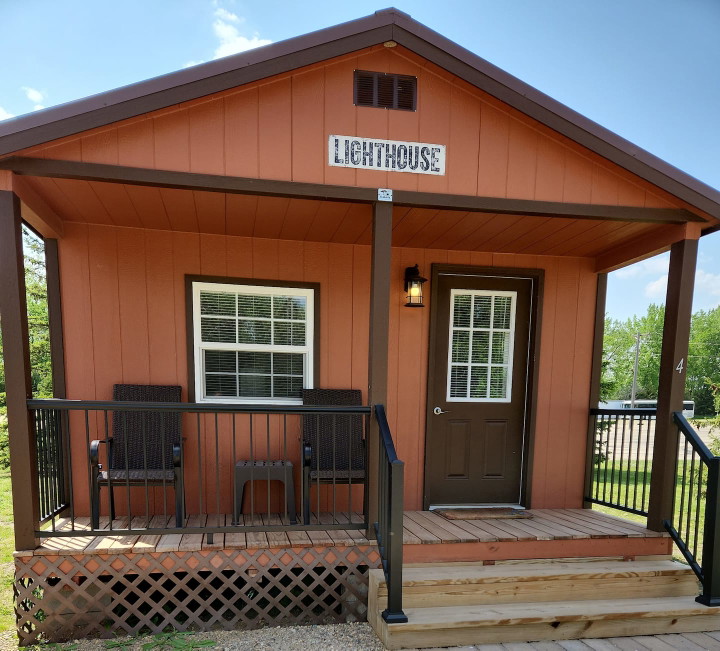 Cabin #4-lighthouse - Watertown, SD