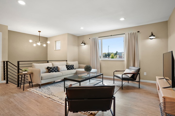 Denverstays | Bright 4bd Suburban Nest W/garage - Westminster, CO