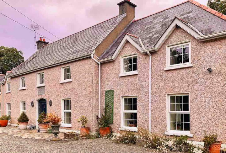 Spacious & Comfy: The School House - Portlaoise