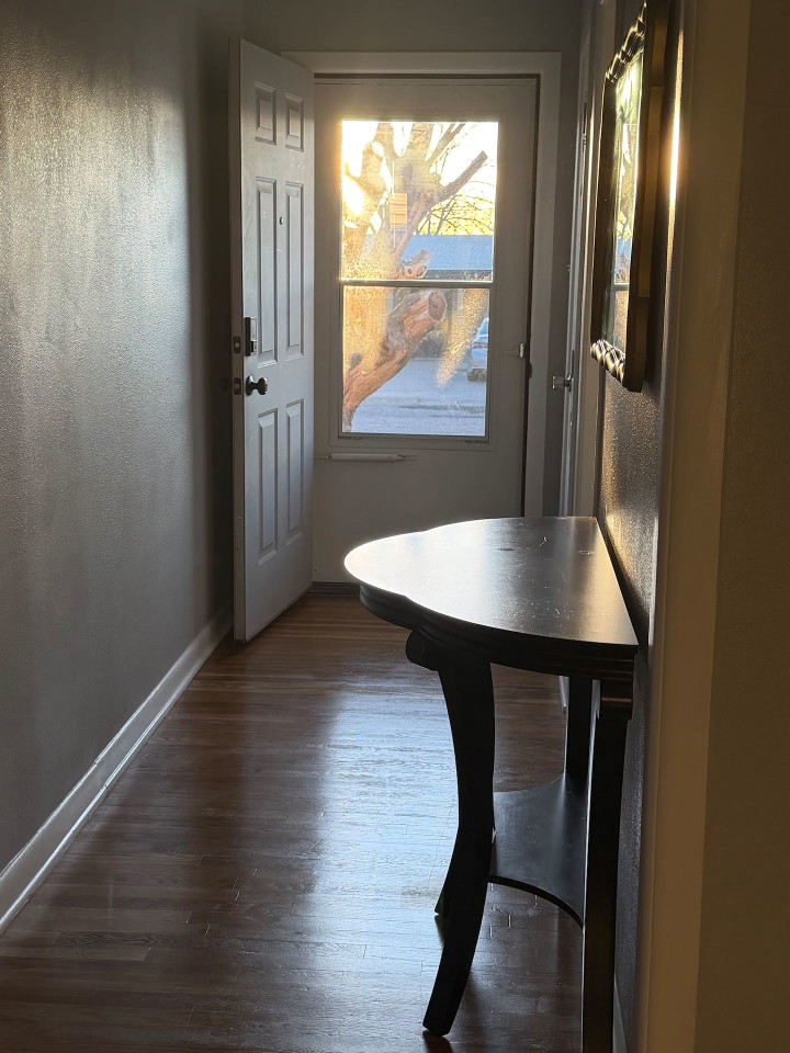 Warm & Cozy Renovated 3br Home W/2 Living Areas - Alamogordo, NM