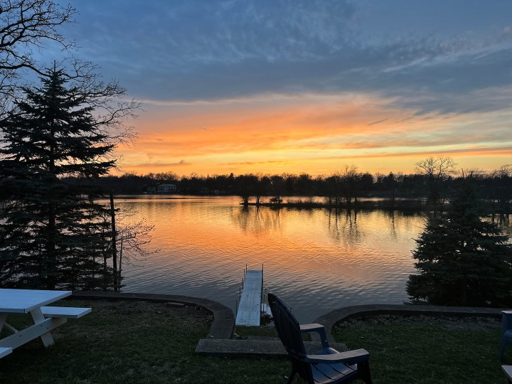 The Cozy Lake House, Dm Me ?S Lake Front Property! - 伊利諾伊州