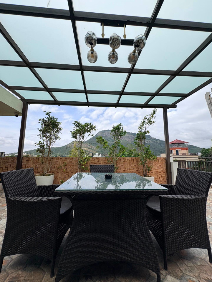 Group Parties/couple Stay With Hill View At Nandi - Nandi Hills
