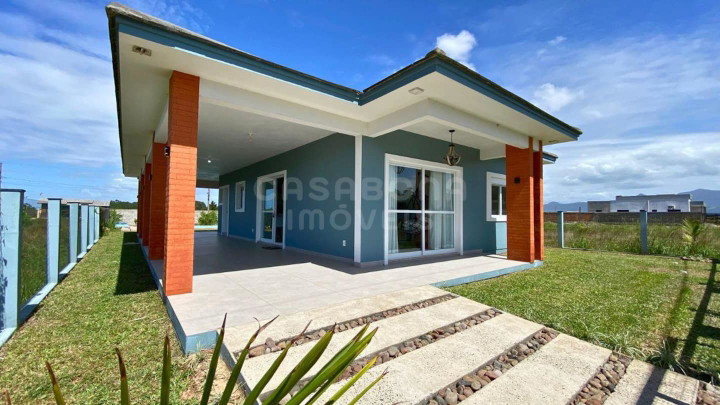 Beach House With Pool In A Quiet Place - Arroio do Sal