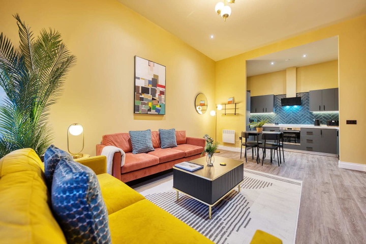 Large Central Station 2 Bed Apartment A2 - Glasgow