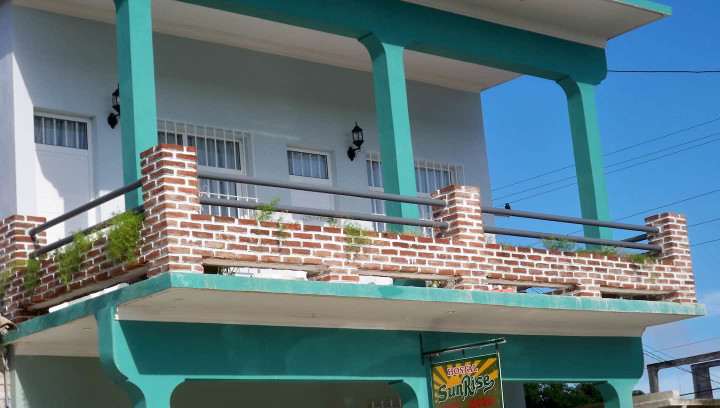 Sun Rise / Ala Este / Habitaciones 4, 5, 6 Y 7 - Cuba