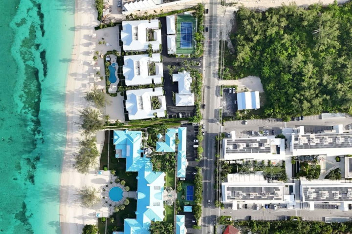 Modern 1br | Pool & Bbq | Steps To 7 Mile Beach - Cayman Islands