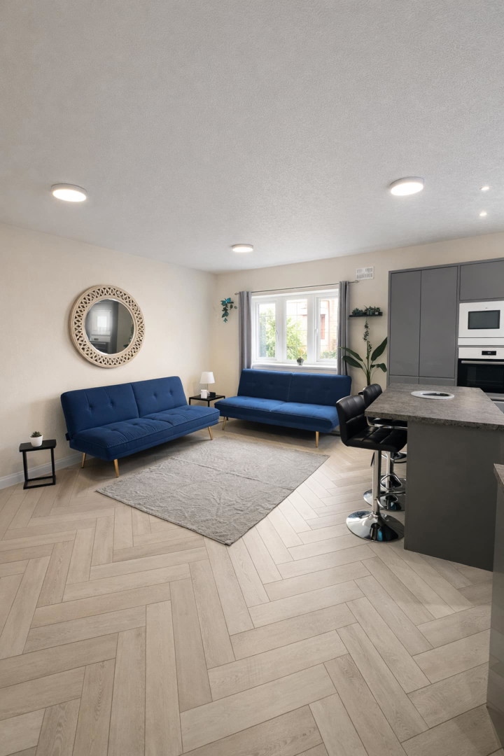 Spacious Apartment For Up To 6 Guests In Bury - Bury