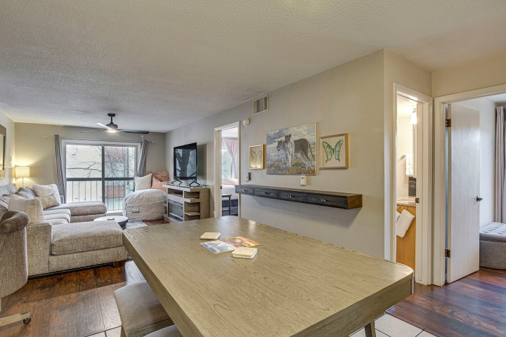 Grand Junction Condo: Balcony, Community Pool! - Grand Junction