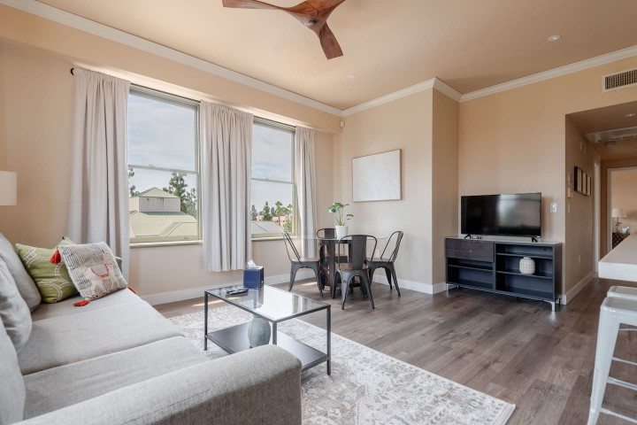 Remodeled 4th Floor Corner Unit W/ Fireworks View - Anaheim, CA