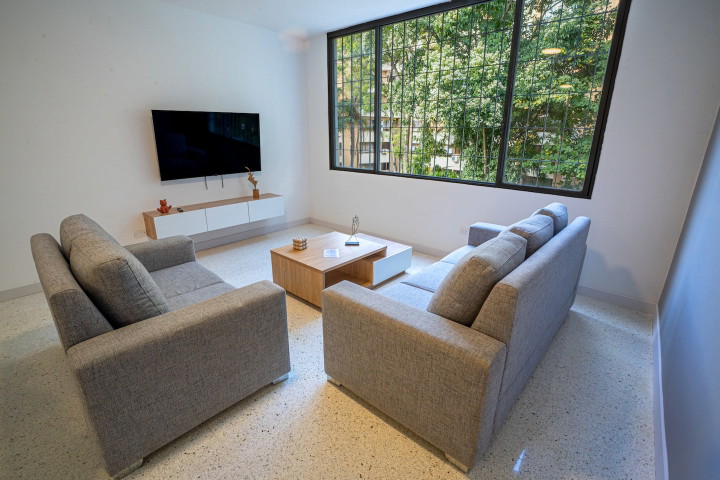 3 Modern Apartments In San Román / Las Mercedes. Coquito - Caracas