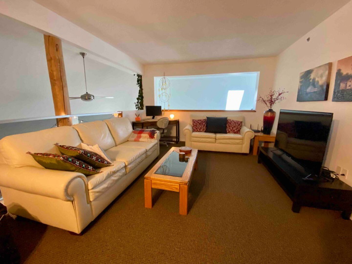 Aurora View In Old Town - Queen Bed Private Bath - Yellowknife