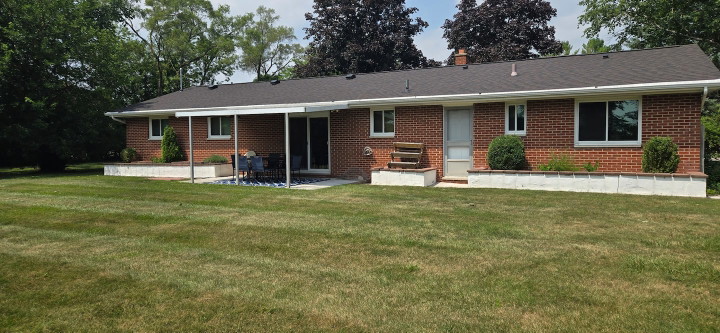 The 4 Bedroom Retreat - Saginaw Twp - Saginaw, MI