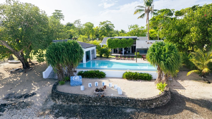 Namele Villas  Beachfront Villa, Infinity Pool - Vanuatu