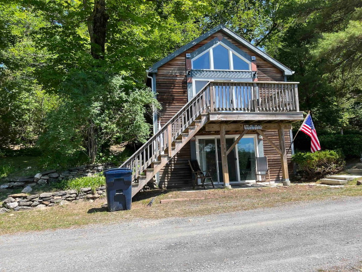 Military Family Owned Cottage With View & Dock - Castleton, VT