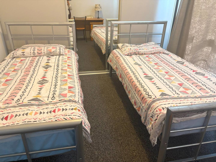Private Unit For One Or More - Adelaide