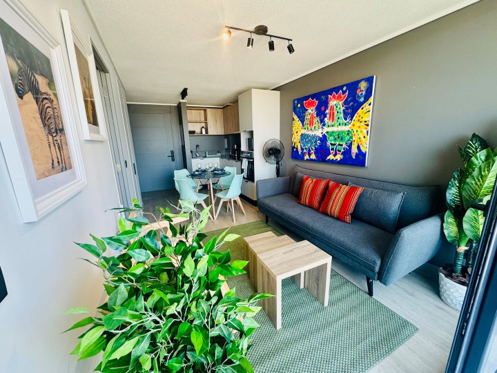 Apartment With Air Conditioning, Pool, Laundry Room, Rooftop, And Close To The S. Ana Metro Station. - Santiago de Chile