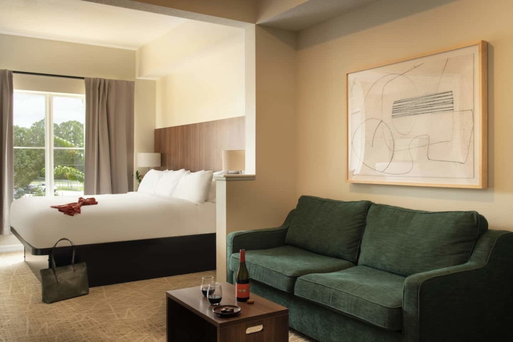 Luxury Resort King Suite | Near Universal & Epic - Orlando, FL