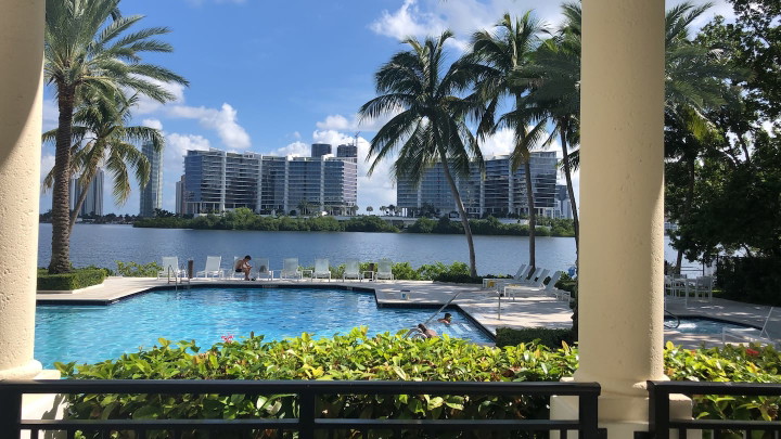 1 Bed Apt W/balcony. Partial Bay View. - Aventura, FL