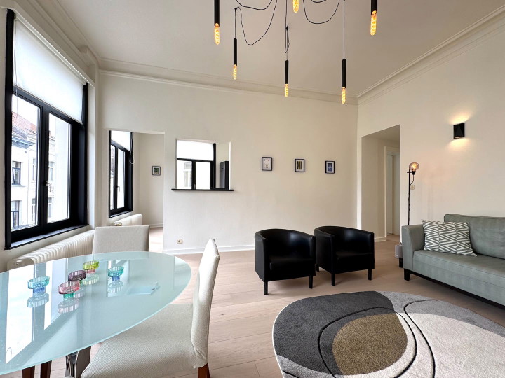 Hyper-luminous 2 Bedroom Character Apartment - Brussels