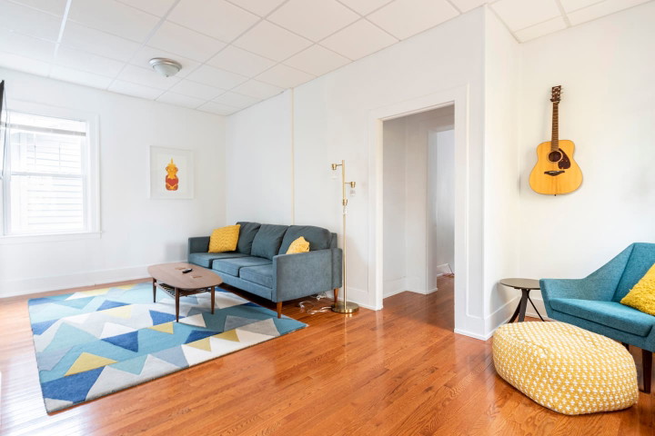 1890s Italianate | Bright & Spacious 2 Br Upstairs - Ithaca, NY