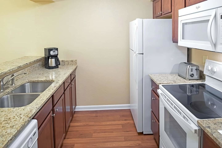 Perfect For Groups! Full Kitchen, Onsite Pools! - Virginia