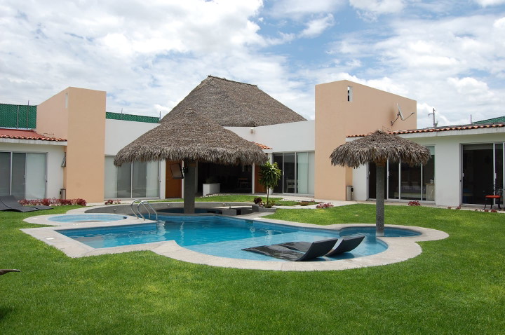 House In Atlixco With A Pool. - Atlixco