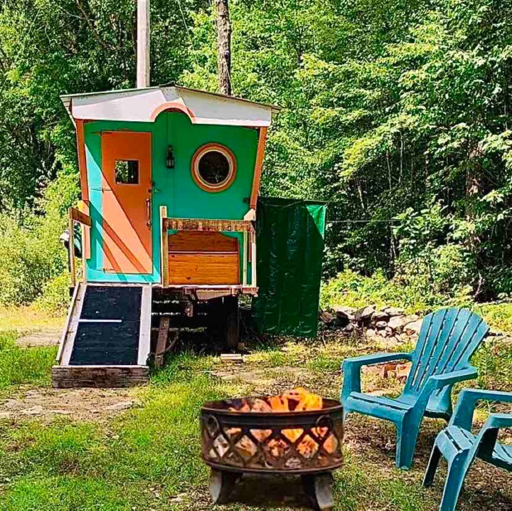 Off The Grid In Surry Nh - Keene, NH