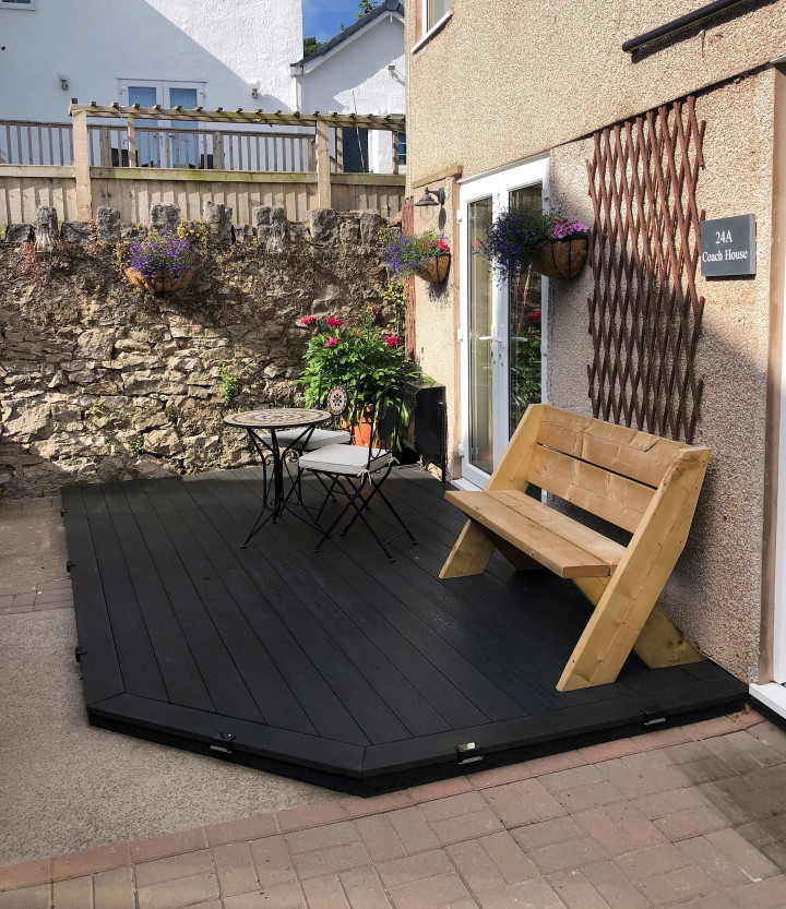 2 Bedroom Coach House In Colwyn Bay - North Wales