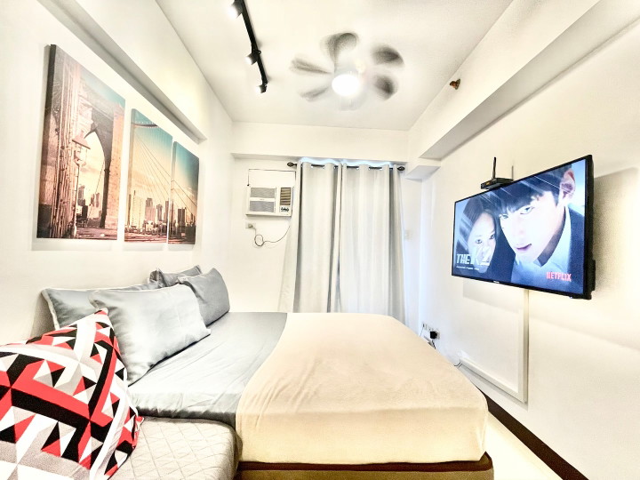 Barkada Pad | Treetop View | Sleeps 4 | Nr Robmag - Quezon City