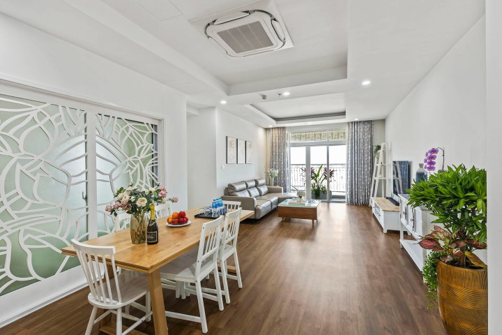 Royal City Scandi 3br | City View | Balcony+bath - Hanoi
