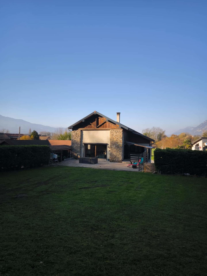 Le Séchoir à Tabac Pour 4 à 12 Personnes - Savoie